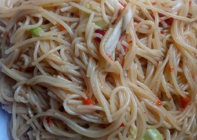 Cabbage spaghetti Recipe by firdausy hassan - Cookpad