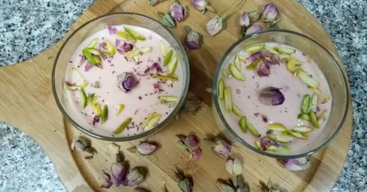 Rose Mahalabia (Arabian Dessert) Milk Pudding Recipe by Samra Suhail ...