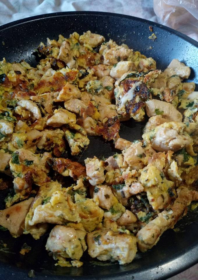 Revuelto con pollo Receta de Camila Vergara- Cookpad