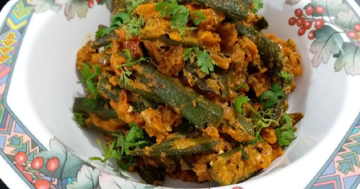 Achari Dahi Bhindi Recipe by Rosalyn John - Cookpad