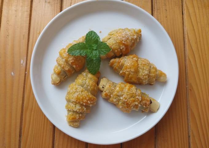 Resep Takjil day#16 Mini Croissant oleh Ria Mamanya Tata - Cookpad