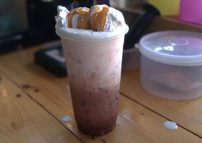Resep Ice boba float oleh Luluk Hardi Ningsih - Cookpad