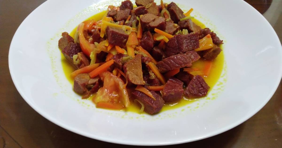 Resep Se'i sapi tumis kuning simpel enak oleh Zakia Fitriani - Cookpad