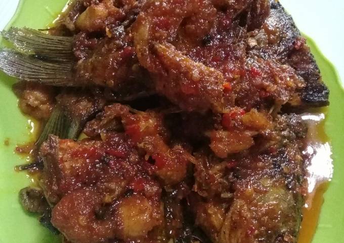 Resep Semur ikan emas oleh Bunda Athar - Cookpad
