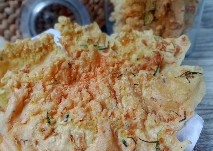 Resep Rempeyek udang rebon oleh MomsQueenKitchen - Cookpad
