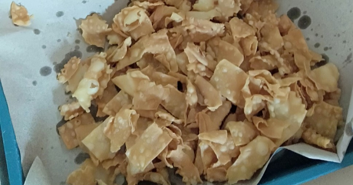 Resep Krupuk Pangsit Gurih Renyah oleh Yully Bunda Alif - Cookpad