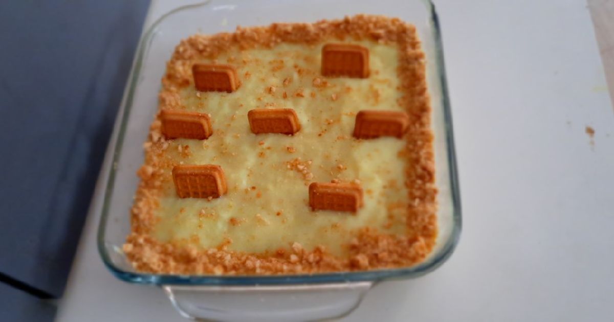 Biscuit Pudding Recipe by Naznin Shahabuddin Modasiya - Cookpad