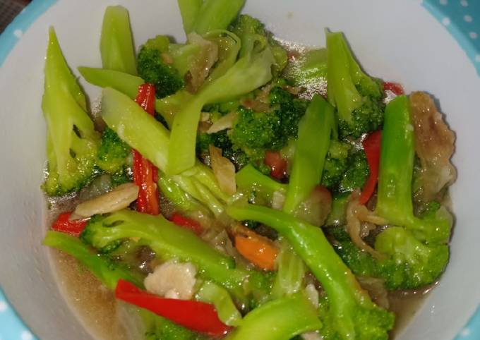 Resep Brokoli tumis simple oleh Ceu Anie - Cookpad