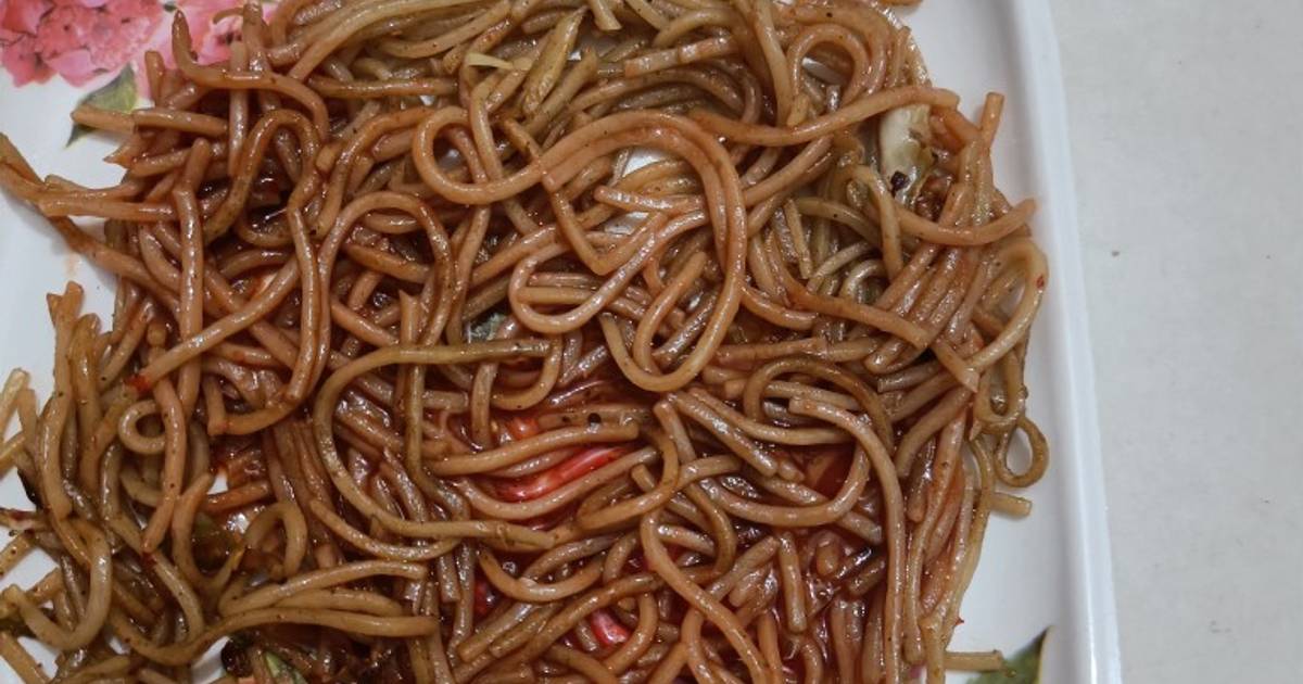 Chowmin Recipe by Sarita Srivastava - Cookpad