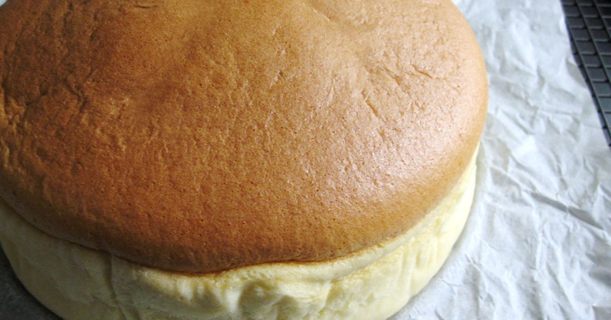 Soufflé Sponge Cake Recipe by Hiroko Liston - Cookpad