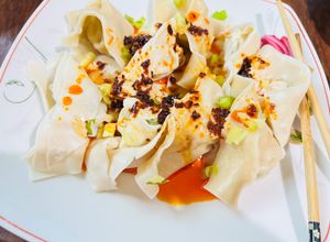Resep pangsit chili oil pedas lezat mudah dibuat dan layak jual