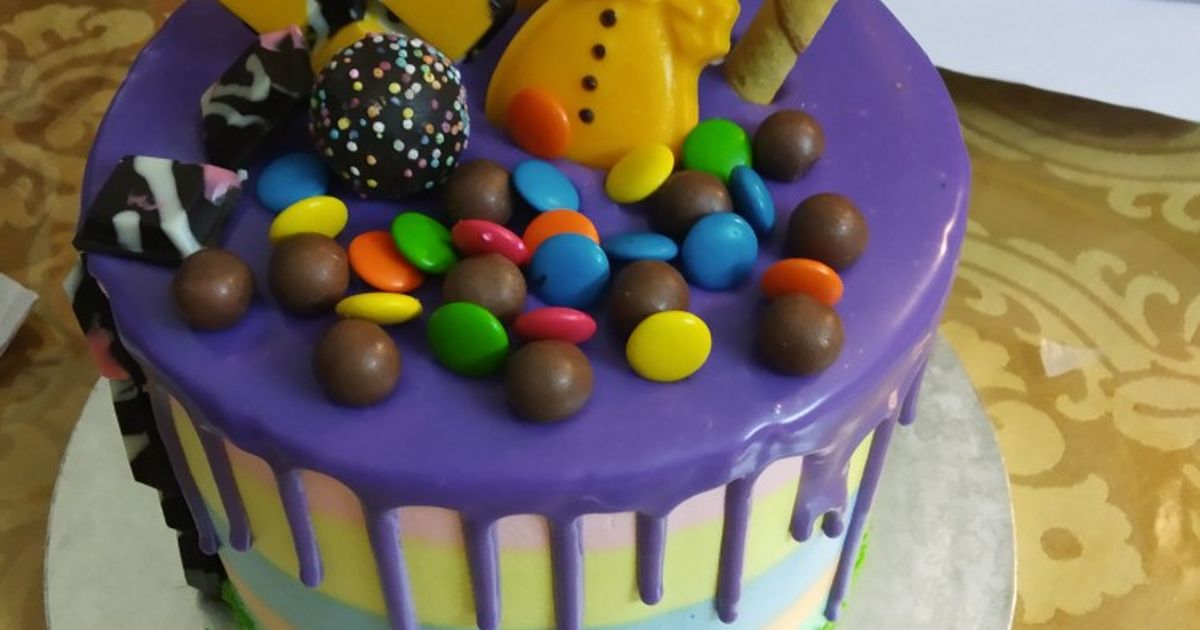 Over Loaded Chocolate Cake Recipe by Chef Sweta Kapoor - Cookpad