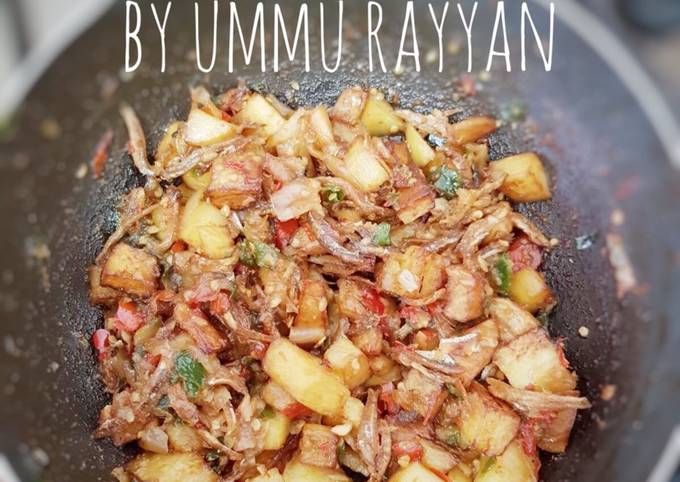 Resep Sambal kentang teri oleh ummu rayyan - Cookpad