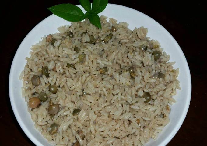 Moro de guandules Dominicano Receta de SandraR- Cookpad