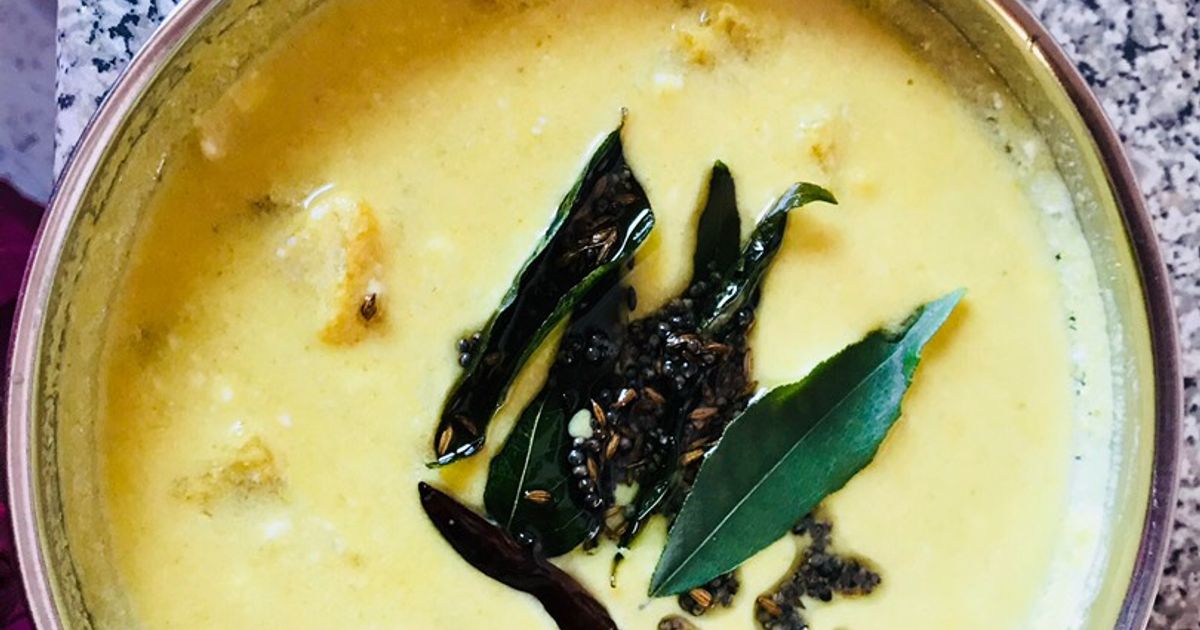 Pineapple Pulisherry Recipe by SaranyaSenthil