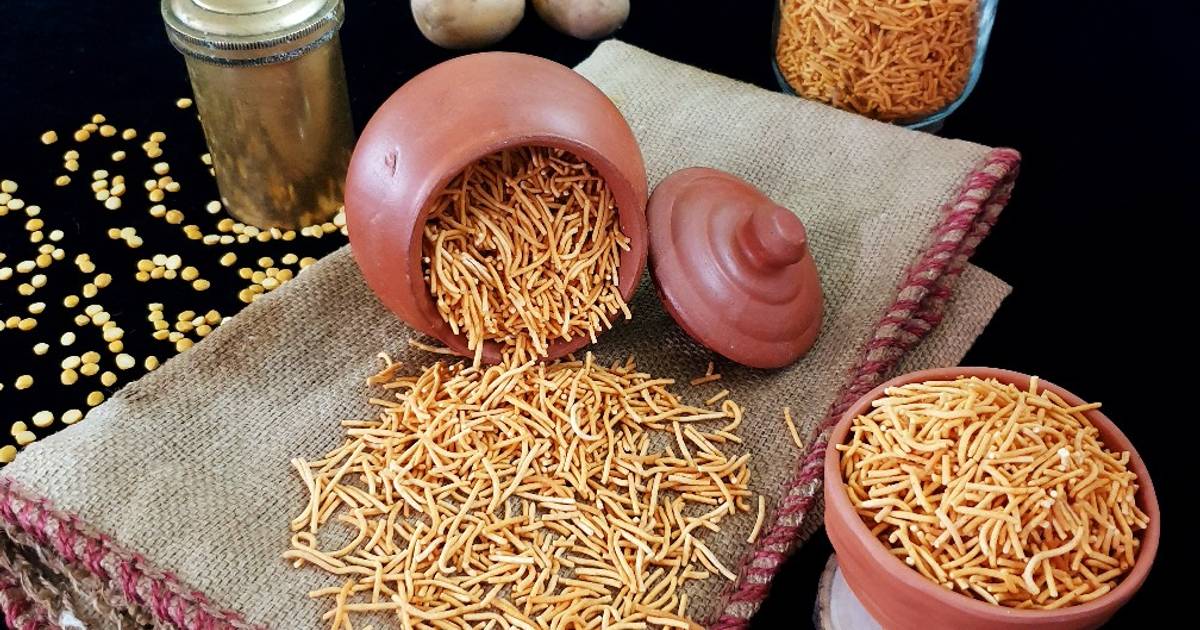 Asmita Rupani દ્વારા રેસીપી આલુ સેવ (Aloo Sev Recipe In Gujarati) - કૂકપૅડ