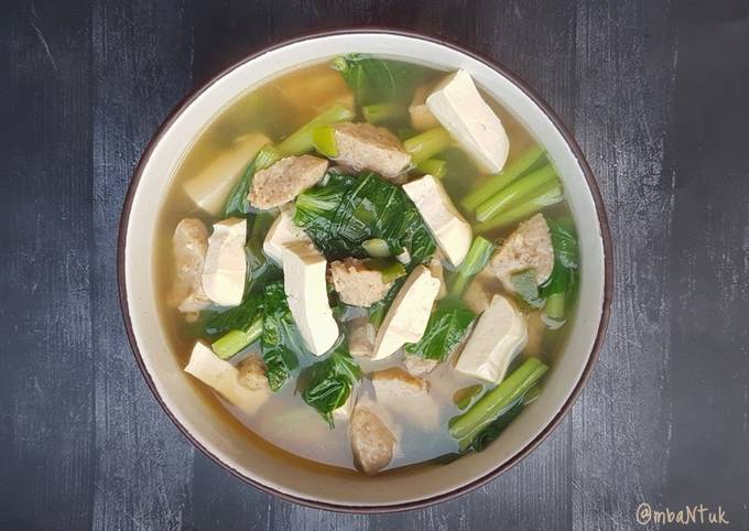 Resep Sop Tahu Putih Bakso Sawi Hijau oleh Tituk SK - Cookpad