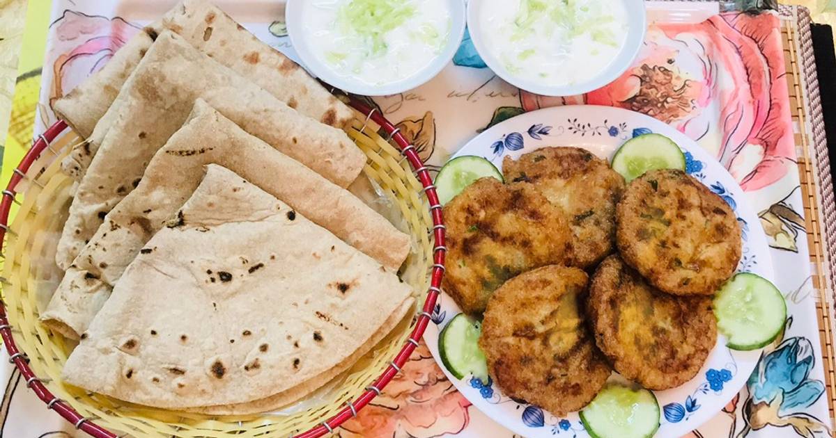 Aloo kabab with roti Recipe by Meerab Rais - Cookpad