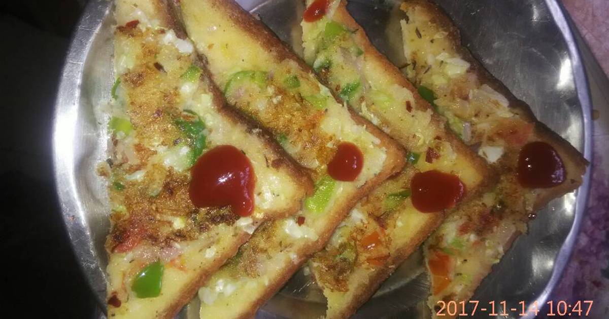 Bread pizza Recipe by Ritu Prashant Mishra - Cookpad
