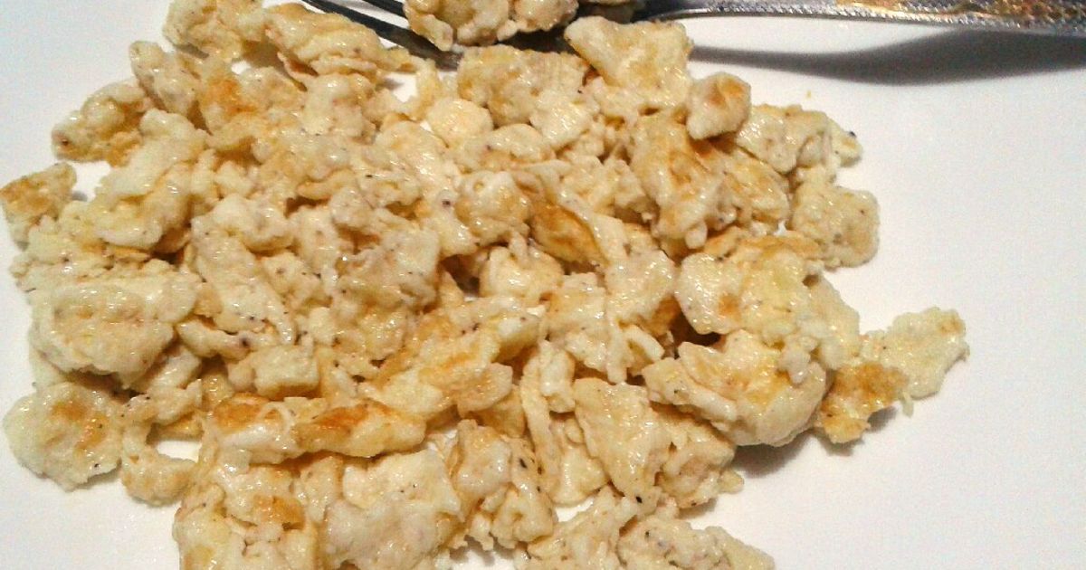 Simple Scrambled Egg Recipe by Valarie Muthoni - Cookpad