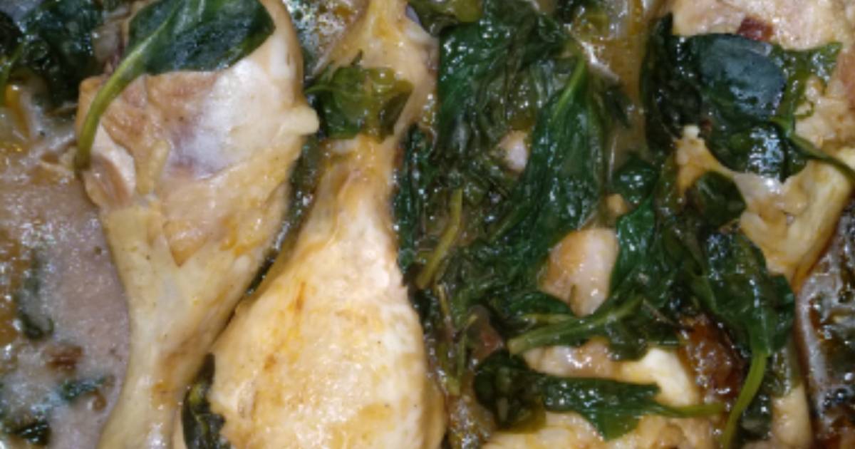 Pollo guisado con espinacas Receta de Chari Crzo- Cookpad