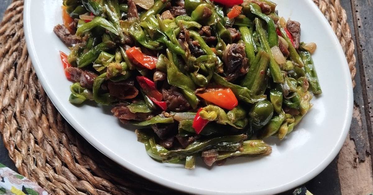 Resep Oseng Kembang Genjer Tempe Semangit oleh Widjie Astuti - Cookpad