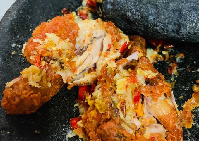 Resep Ayam Geprek Spicy Mcd oleh Hunny Kitchen - Cookpad