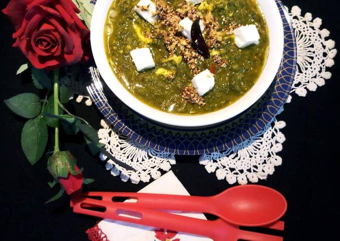 Lasooni Palak Paneer Recipe by Poonam Gupta - Cookpad