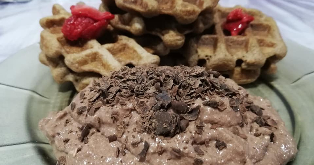 Waffles Con Helado De Chocolate Receta de Elizabeth Almendarez- Cookpad