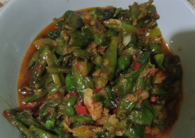 Resep Genjer Tumis Pedas oleh Risma Bta - Cookpad