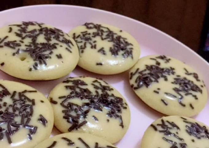 Resep Kue cubit minimalis setengah matang oleh Febby Puspananda Aristya - Cookpad