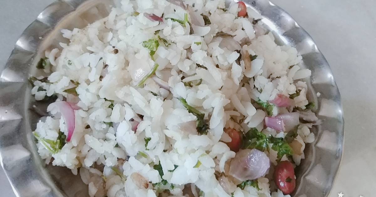 White kanda poha Recipe by Sadhana Singh - Cookpad