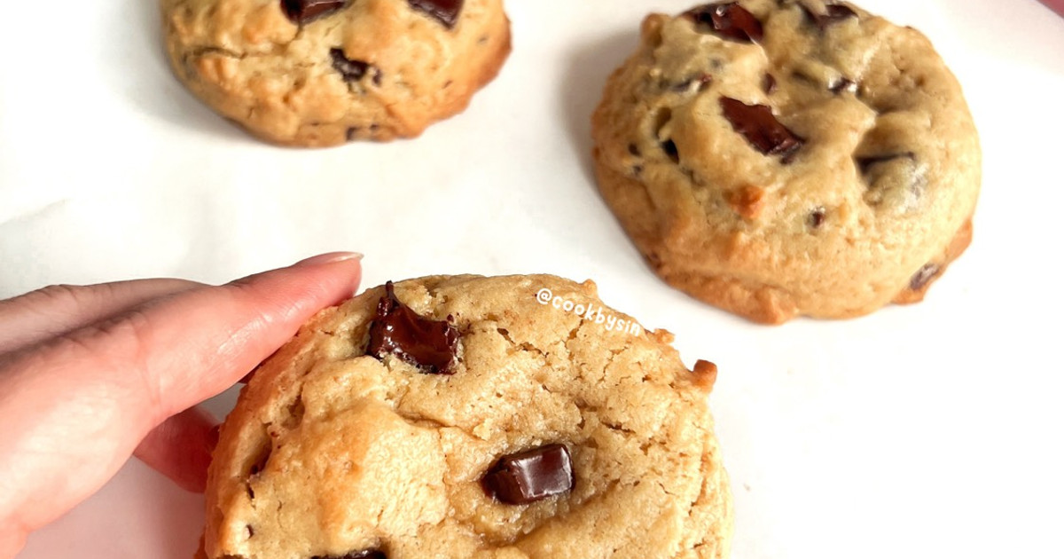 Resep Soft And Chewy Melted Chocolate Cookies oleh Sinthia Tan - Cookpad