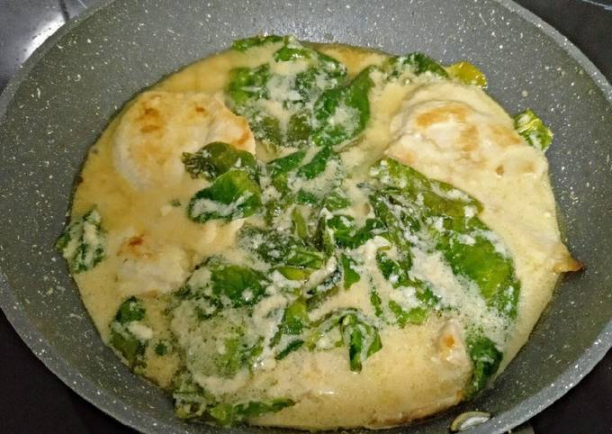 Pechugas De Pollo Con Espinacas Y Salsa Receta De Maruxaotero Cookpad