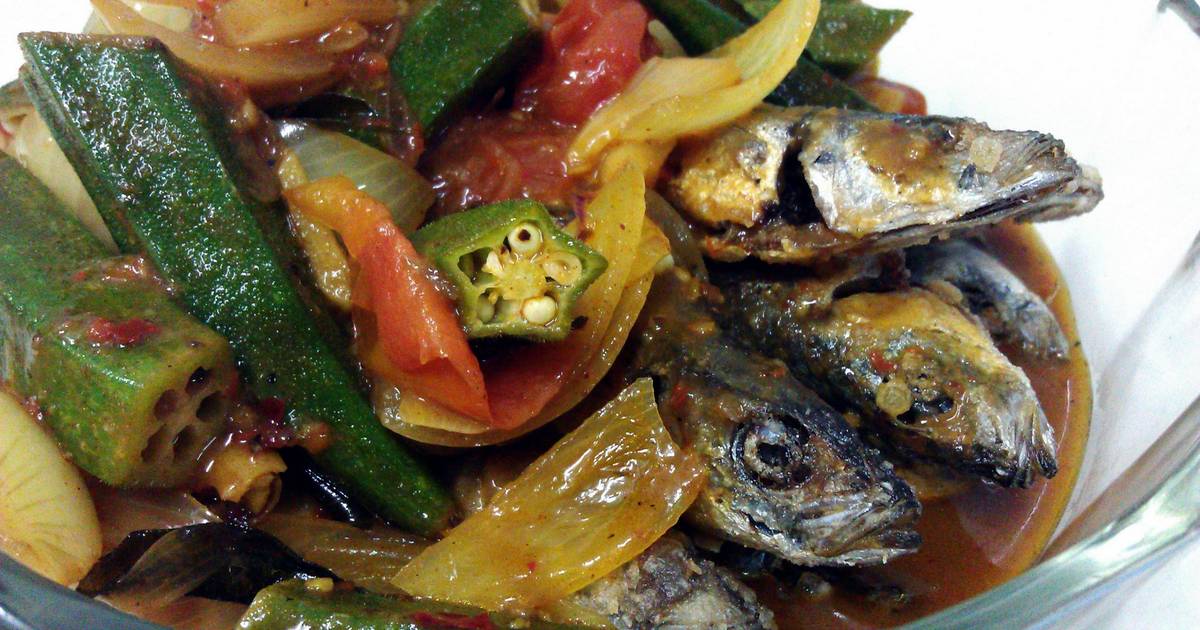 Fish in TT Sauce (ikan basung in turmeric & tamarind sauce) Recipe by ...