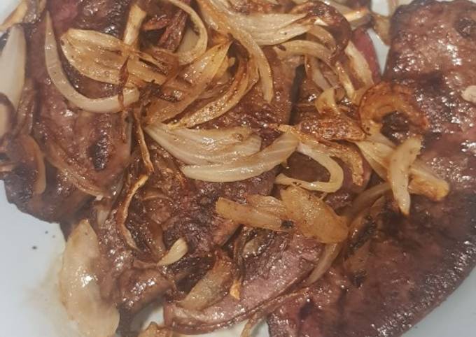 Hígado con cebolla Receta de Yuyu Gómez - Cookpad