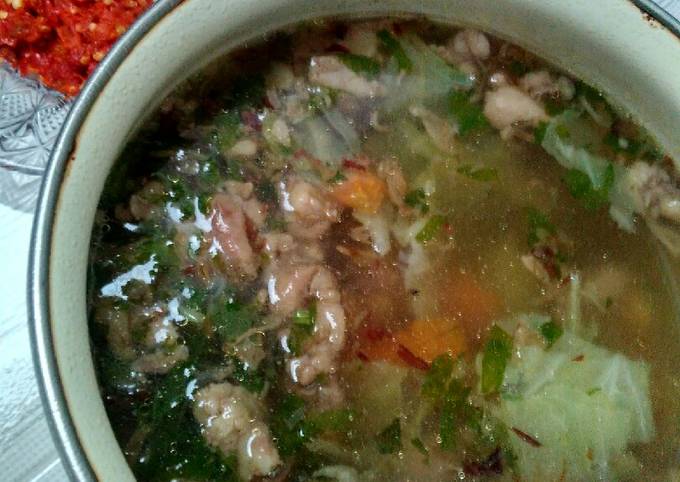 Resep Sup tetelan sapi oleh Qurrota Aini - Cookpad
