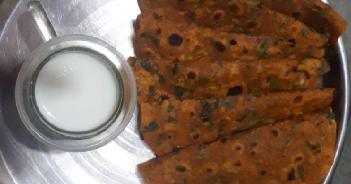 Seema Tank દ્વારા રેસીપી મેંથી ના થેપલા (Methi Thepla Recipe In ...