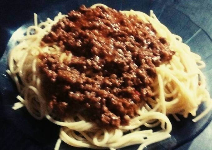 Fideos con salsa bolognesa Receta de Malu99- Cookpad