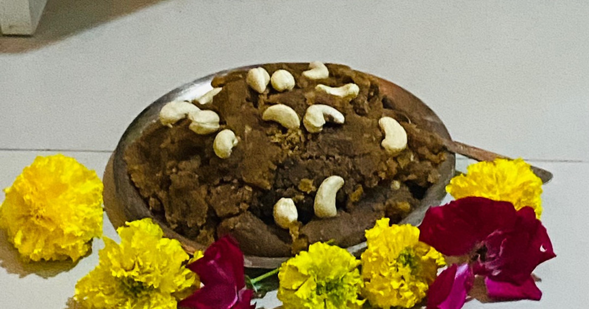 गेहूँ के आटे का हलवा (Gehu Ke Atte Ka Halwa Recipe In Hindi) रेसिपी ...