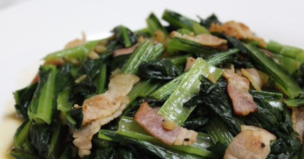 Komatsuna Japanese Mustard Spinach And Bacon Garlic Stir Fry Recipe by ...