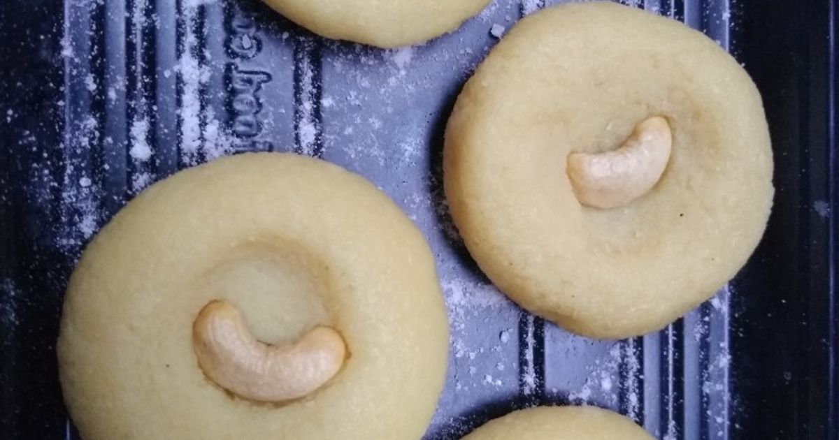 Kaju Milk Peda Recipe by Neelam Gupta - Cookpad