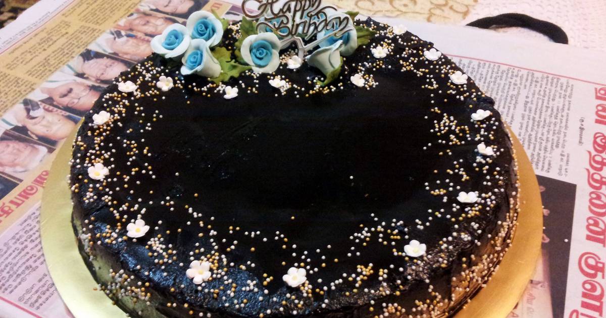 Richy Chocolate Cake Recipe by rubaritzy - Cookpad