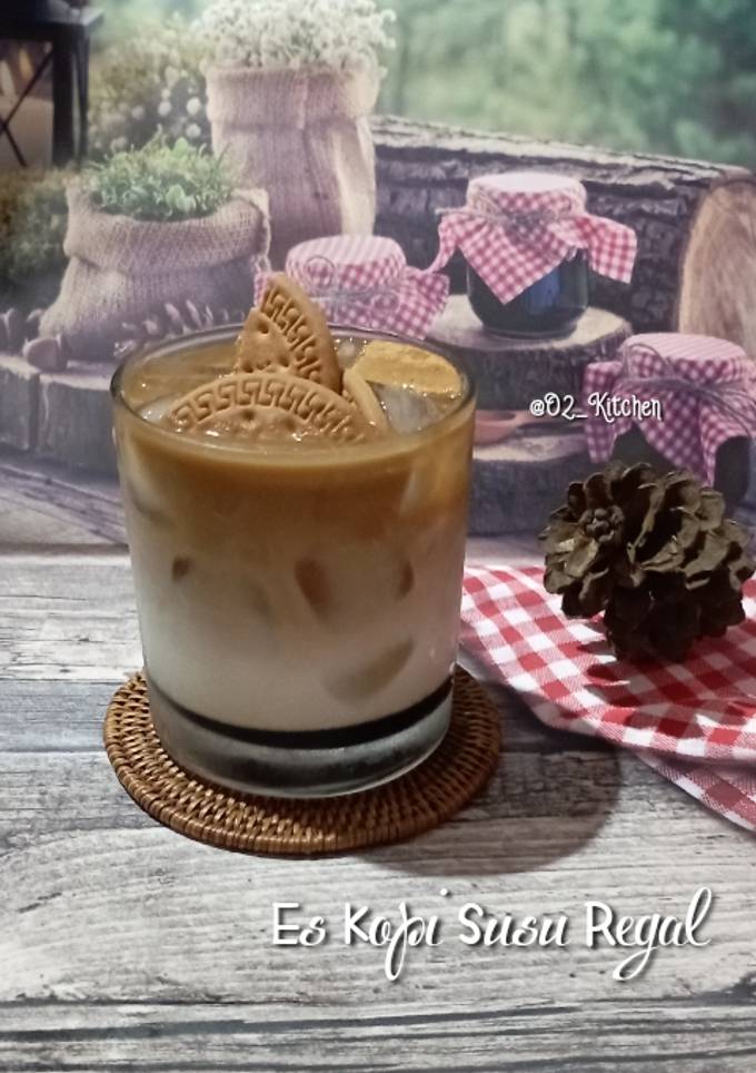Resep #622 Es Kopi Susu Regal oleh Ratih Anita Dewi - Cookpad