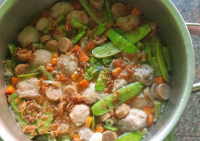 Resep Sup Bakso Sosis oleh Ratih Hardjito - Cookpad