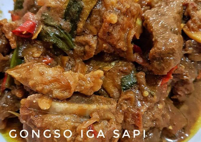 Resep Gongso Iga Sapi Endeus oleh mehty tyas - Cookpad