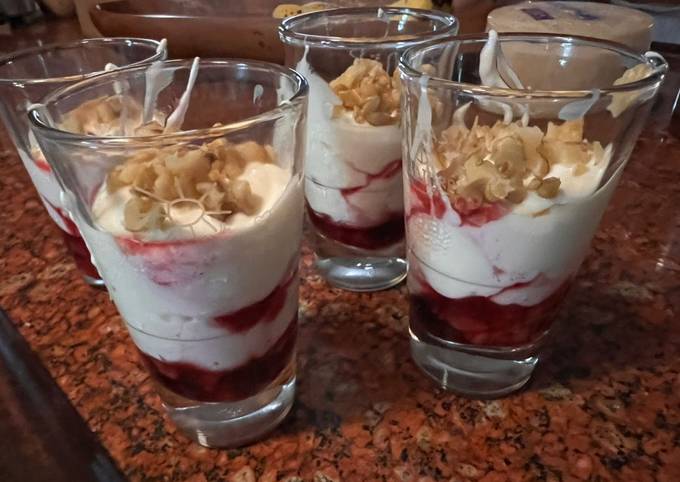 SHOT de YOGURT GRIEGO con FRUTOS ROJOS y NUECES sin azúcar agregada ...