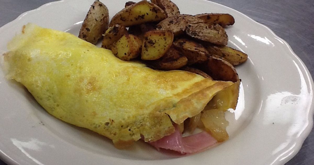 One Egg Omelette With Home Fries For One Recipe By Homegrownveggies