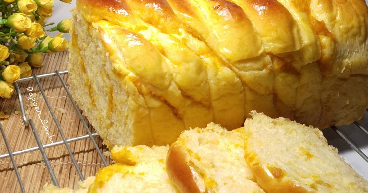Resep Roti Labu Kuning | Pumpkin Bread oleh Dapoer_Santi - Cookpad
