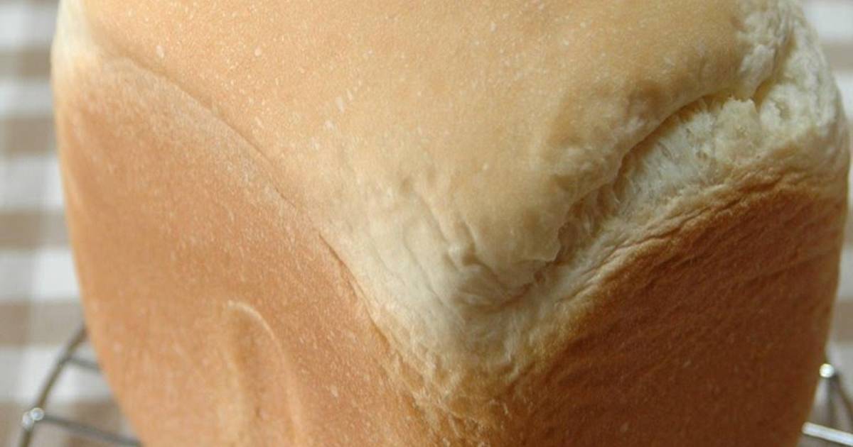 Quick-Baked Milk Bread Loaf in a Bread Maker Recipe by cookpad.japan ...